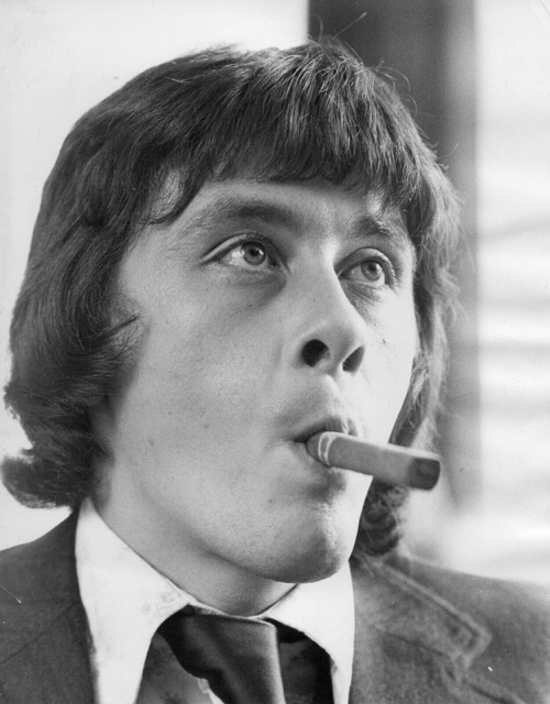 Oh...Miss Jones! BIO – RICHARD BECKINSALE: Handsome Devil